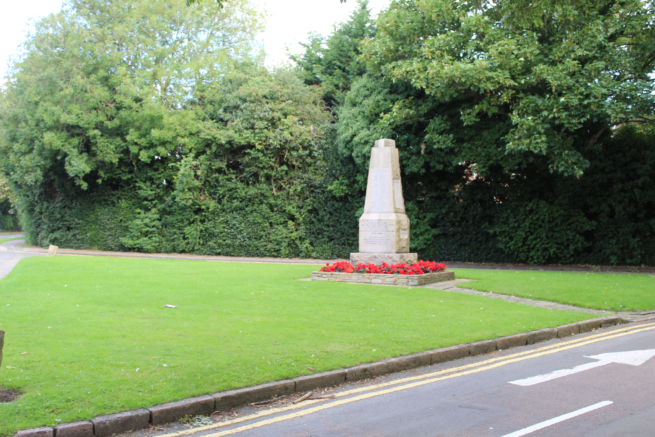 Old Bletchley War Memorial - War Memorials Online